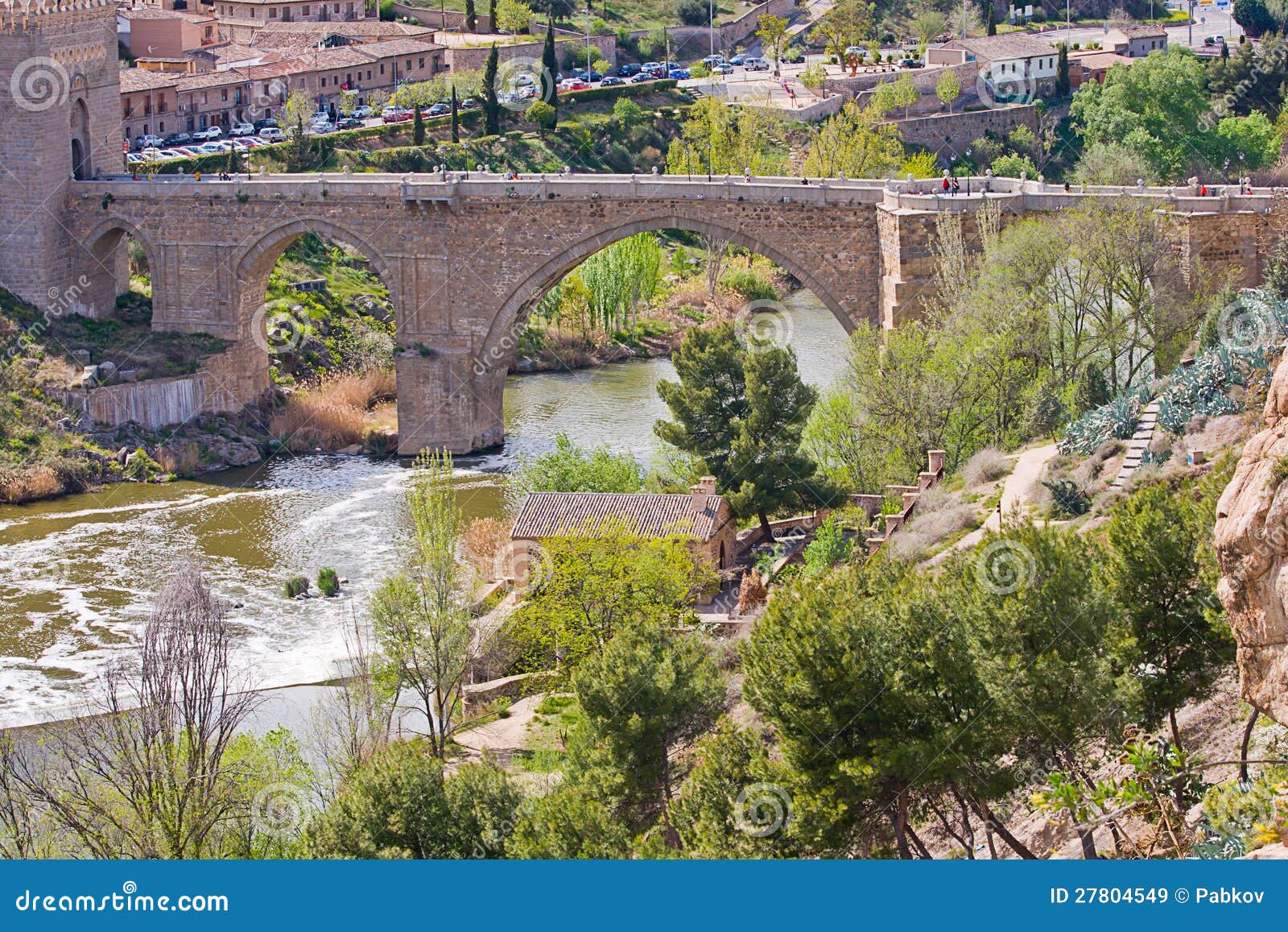Medieval bridge stock image. Image of daylight, palace - 27804549