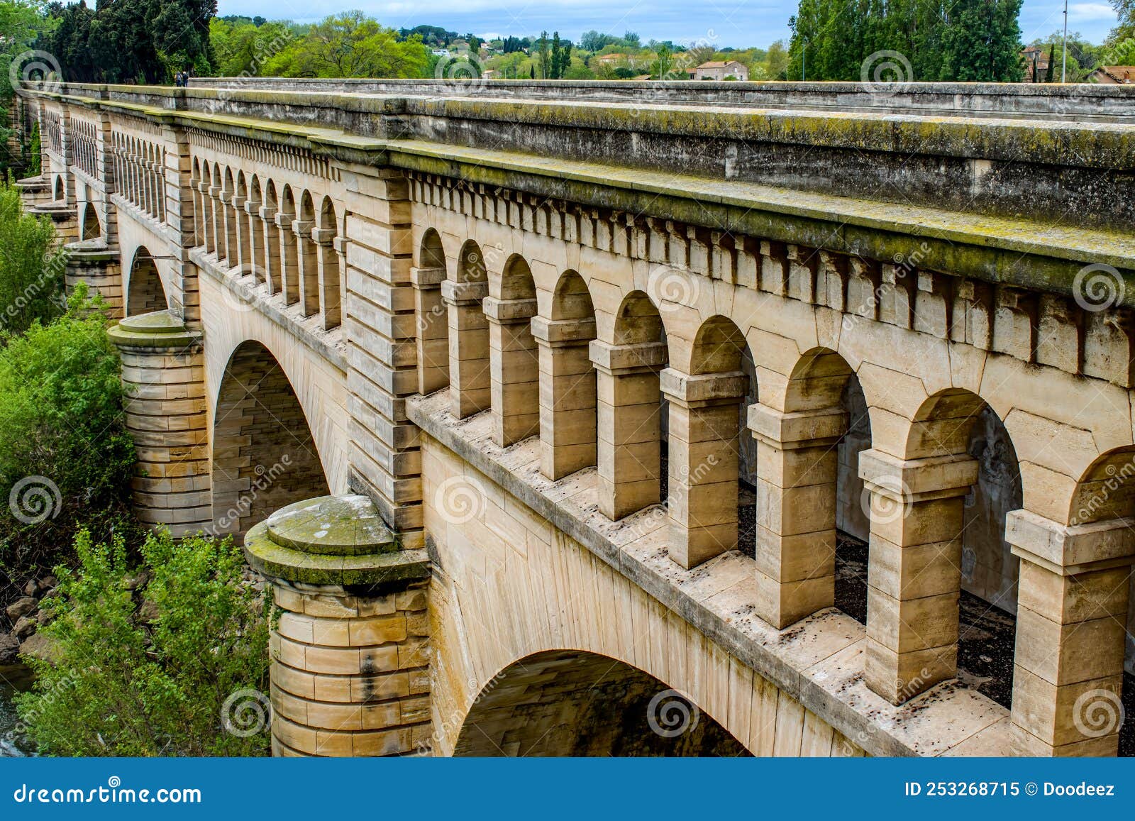 12th Century Medieval Bridge Structure Stock Image - Image of channel ...
