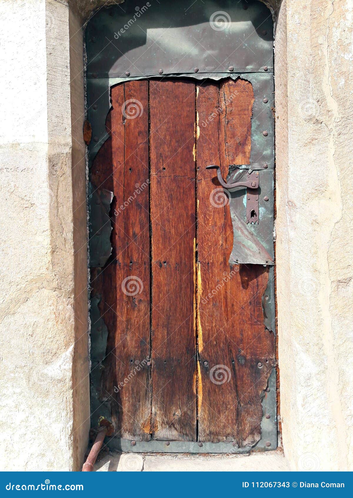 The Old Medieval Broken Arch Bridge Over The Seine River In Mantes-la ...