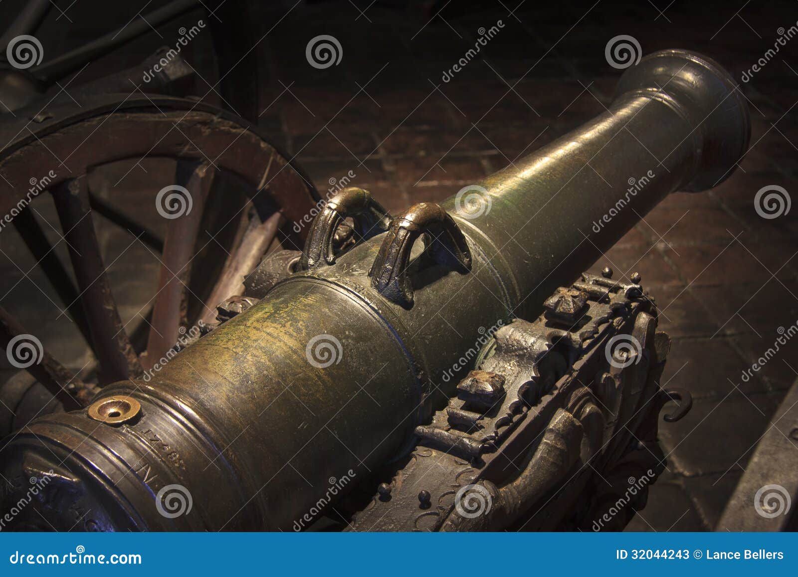 Medieval cannon stock image. Image of military, middle - 32044243