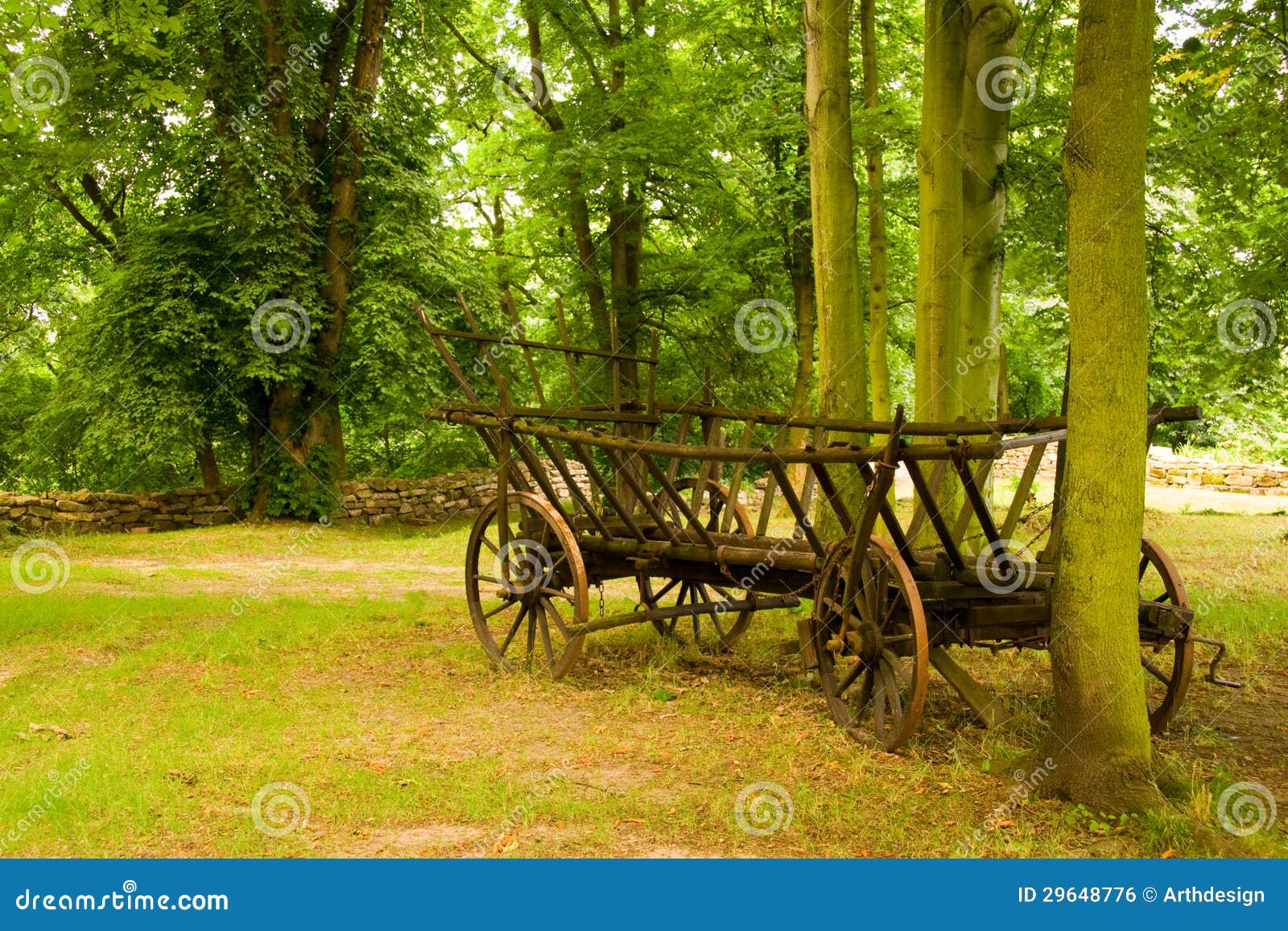 Medieval cart stock photo. Image of castle, ages, garden - 29648776