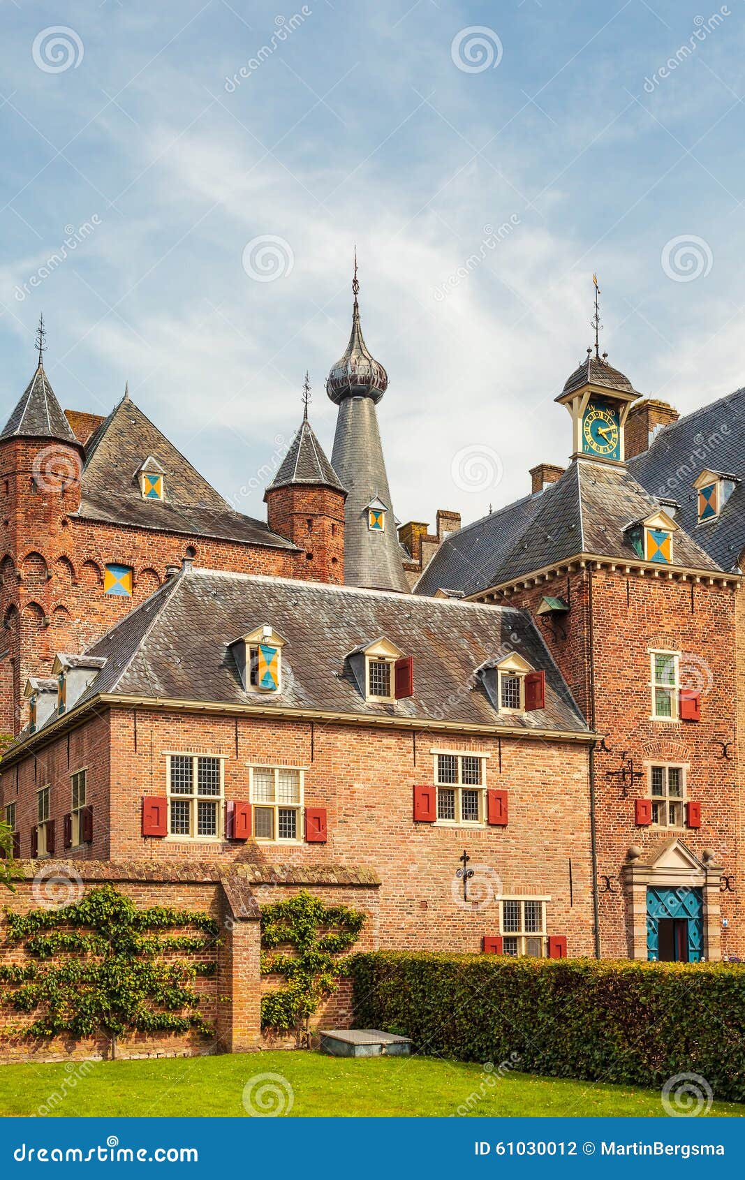 The Medieval Castle in Doorwerth, the Netherlands Editorial Photography ...