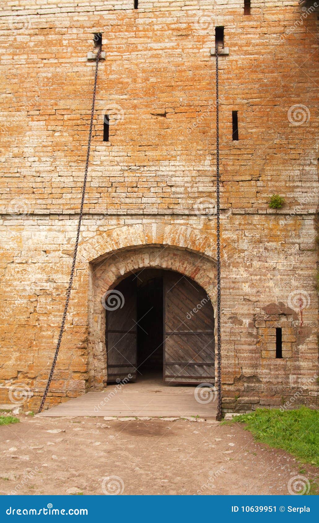 Medieval castle entrance stock image. Image of embrasure - 10639951