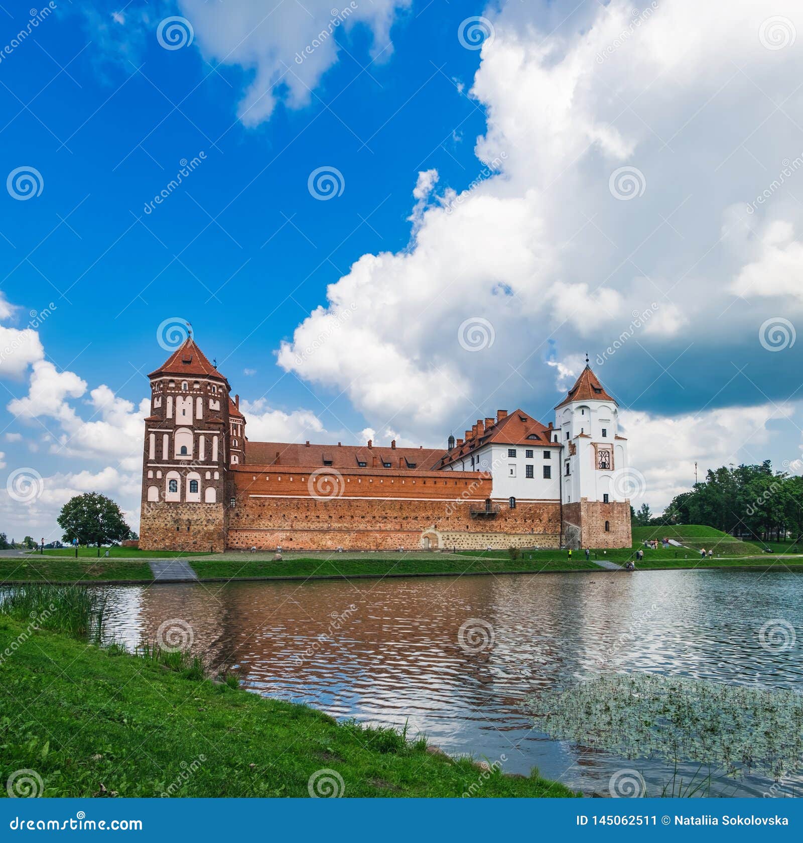 Medieval Castle in Mir, Belarus Stock Image - Image of moat, pond ...