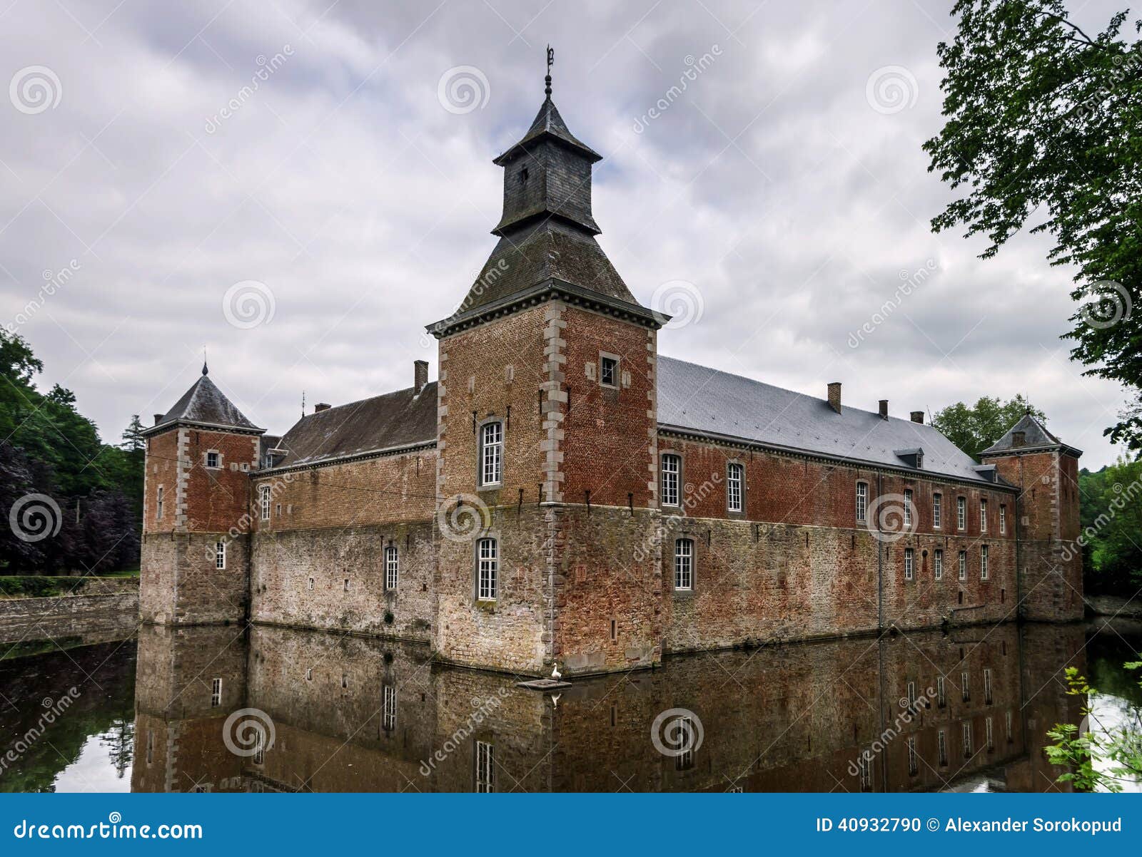 Medieval Castle with Reflection Stock Photo - Image of beautiful, fort ...