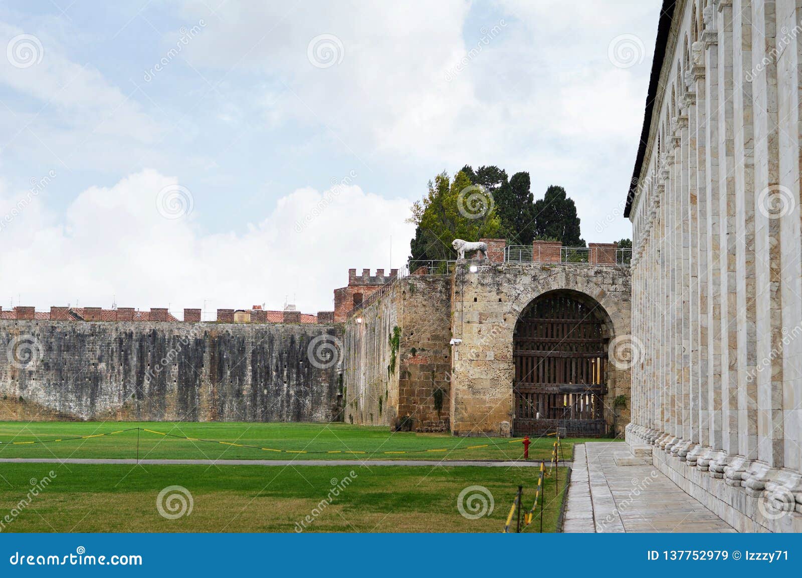 Medieval City Wall and Gate in Pisa, Italy Stock Image - Image of brick ...