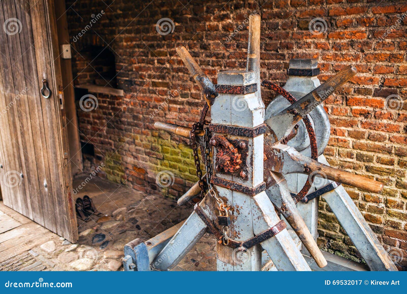 Medieval Construction of Open Castle Gate in Muiderslot Castle. Holland ...