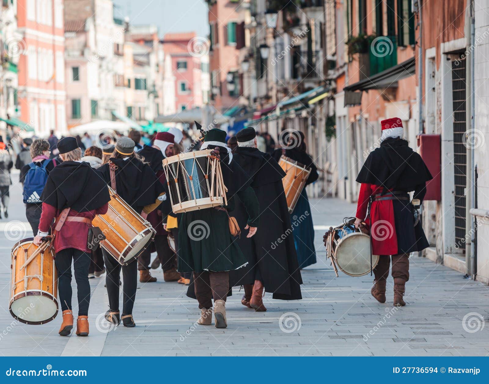 Medieval Drummers Band editorial stock image. Image of street - 27736594