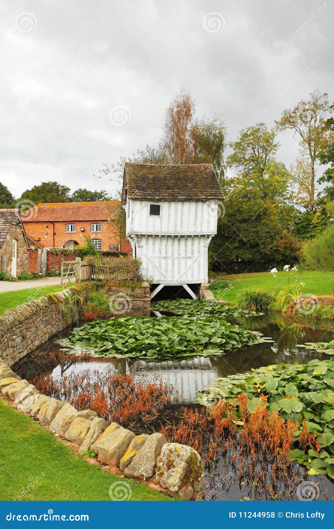 Medieval English Manor Farmhouse Stock Photo - Image of dwelling ...