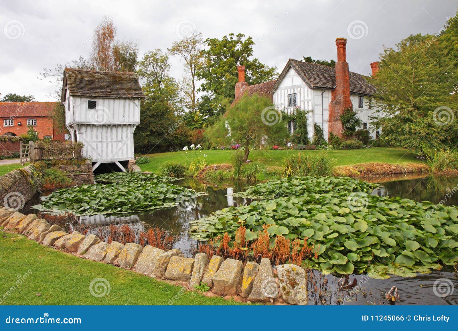 Medieval English Manor Farmhouse Stock Photo - Image of manor, house ...