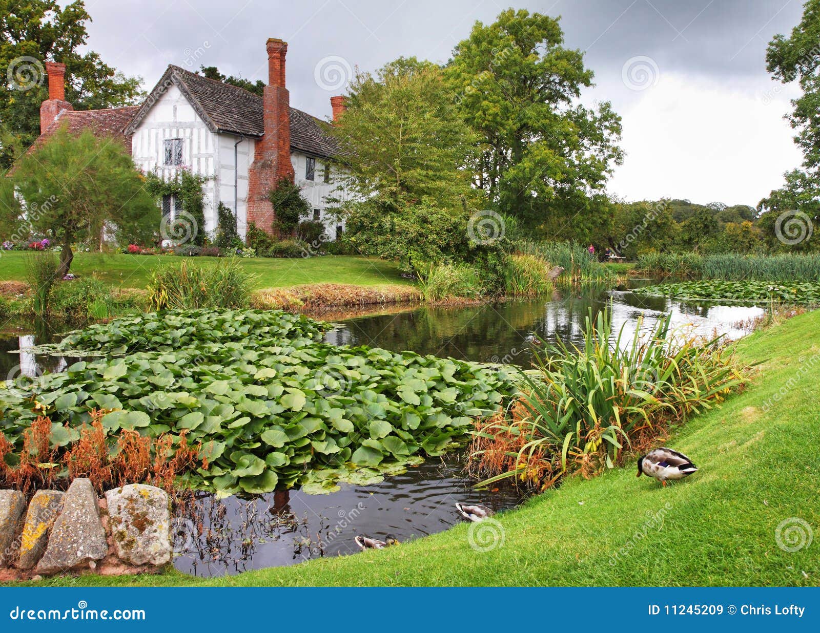 Medieval English Manor Farmhouse Stock Image - Image of manor, tourism ...