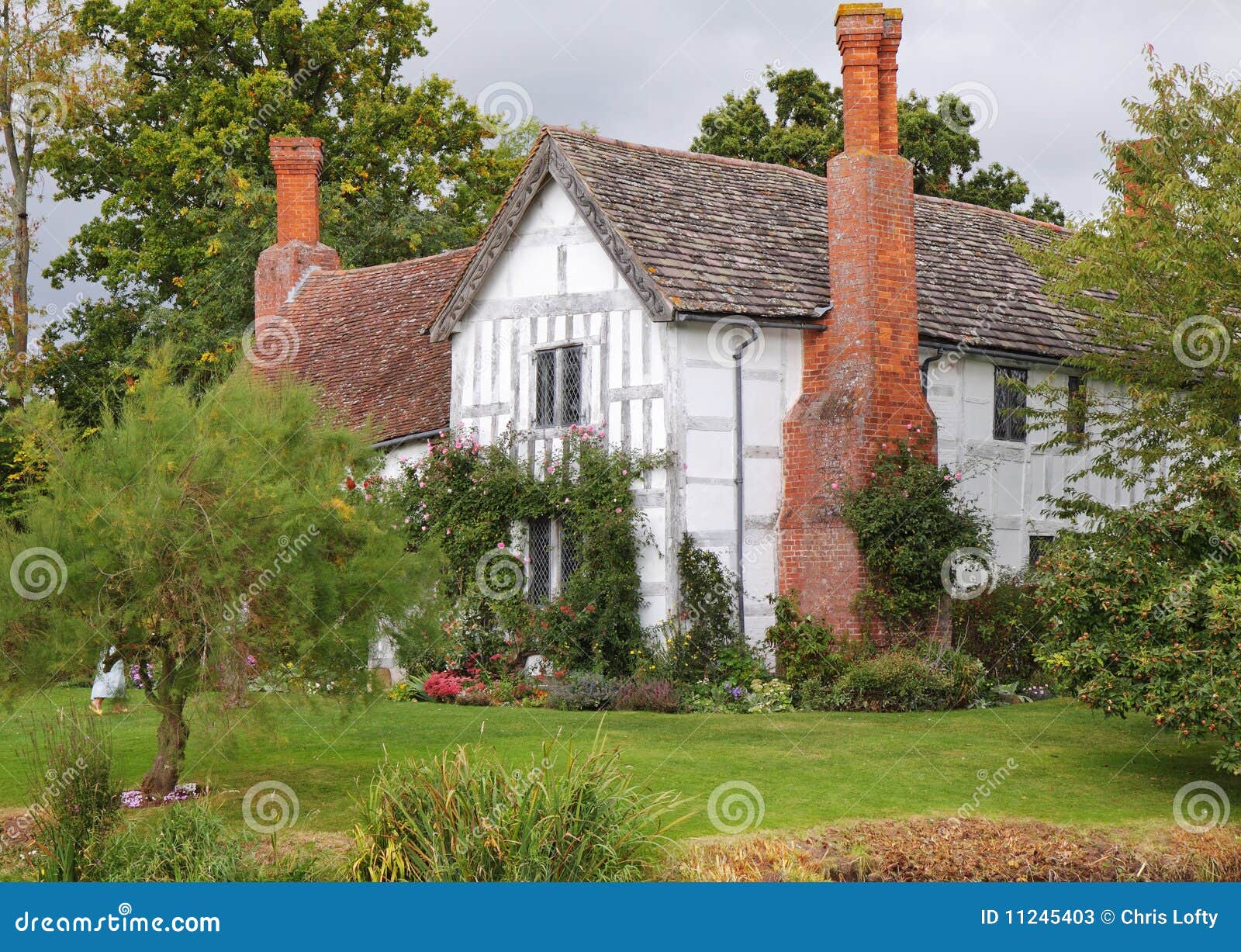 Medieval English Manor House Stock Image - Image of england, travel ...