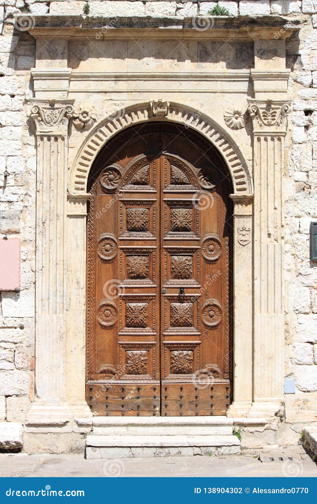 Medieval front door stock photo. Image of history, front - 138904302