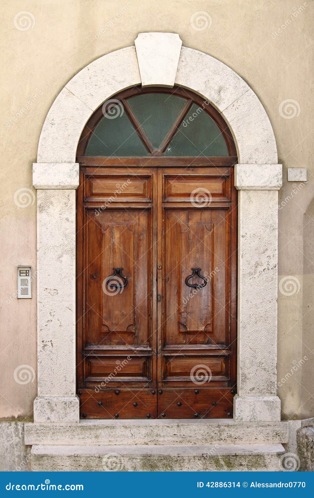 Medieval front door stock photo. Image of gate, architecture - 42886314