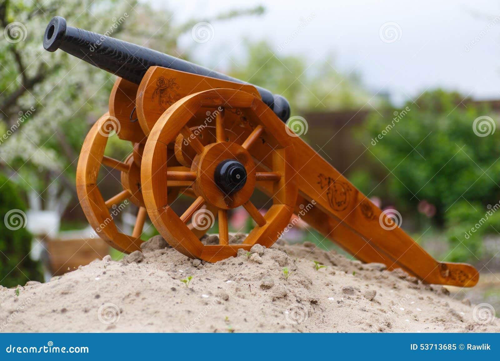 Medieval Gun on a Wooden Carriage Stock Image - Image of mortar, armed ...