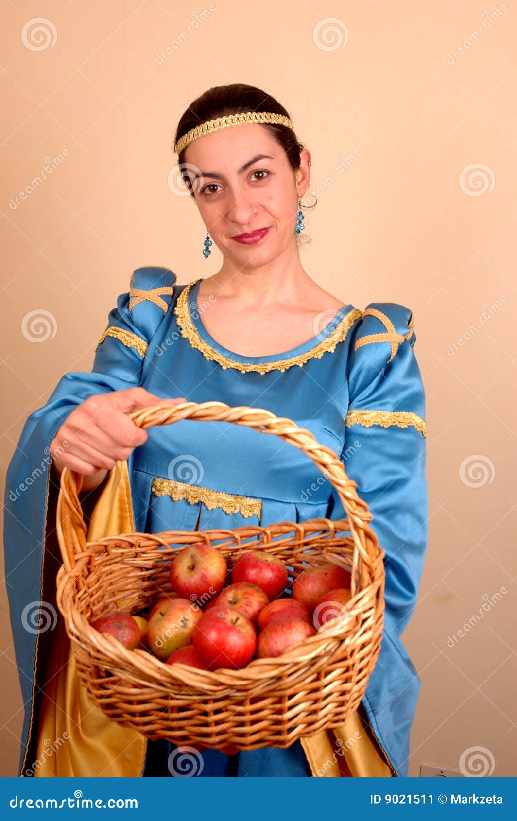 Medieval Lady In Red. A Beautiful Queen In A Red Cloak Royalty-Free ...