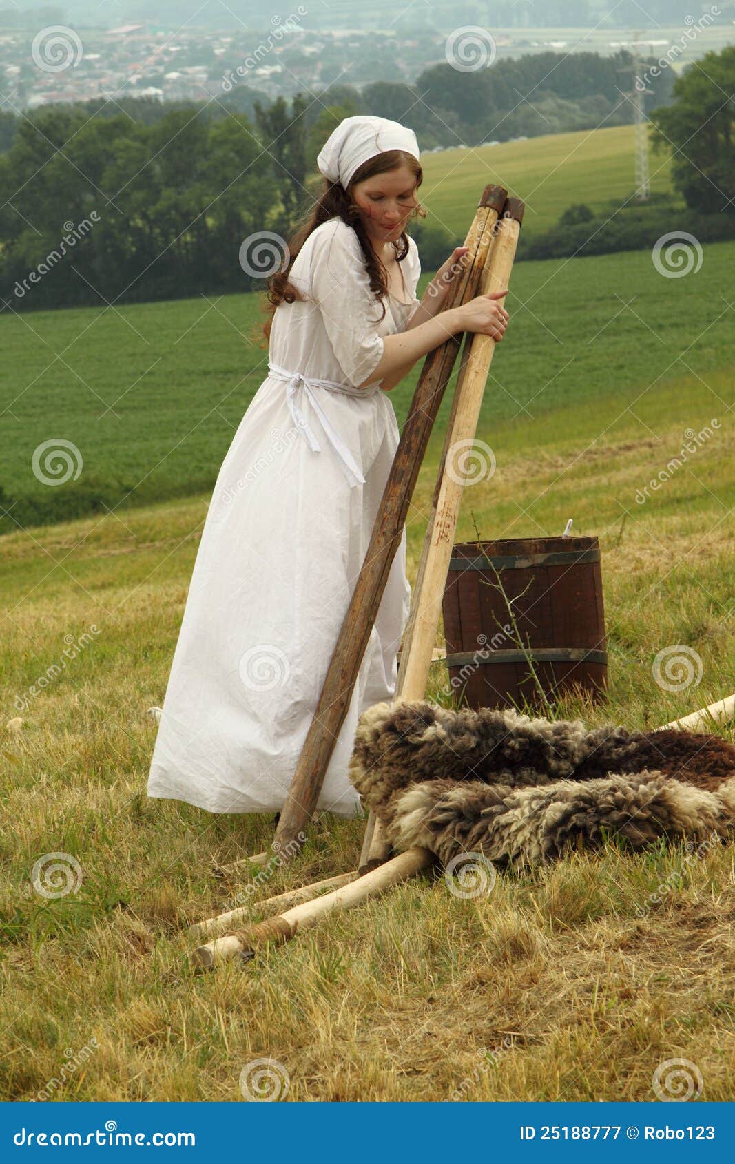 Medieval life editorial photography. Image of europe - 25188777