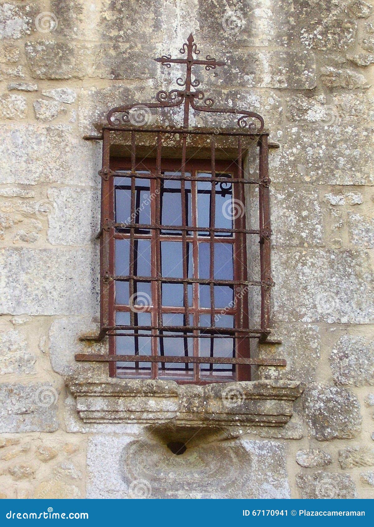 Medieval Mullioned Window stock image. Image of house - 67170941