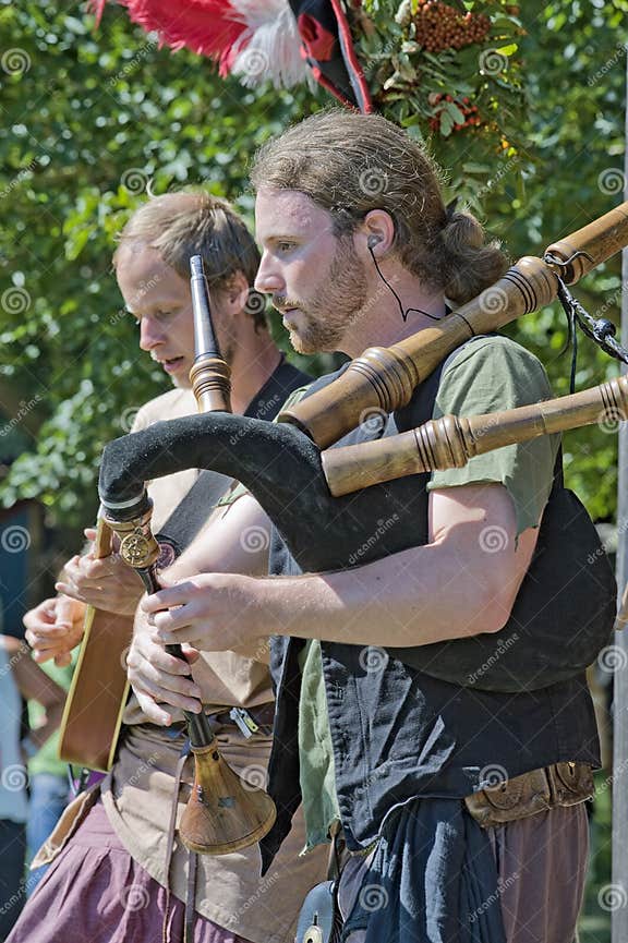 Medieval musician editorial photo. Image of portrait - 26037226