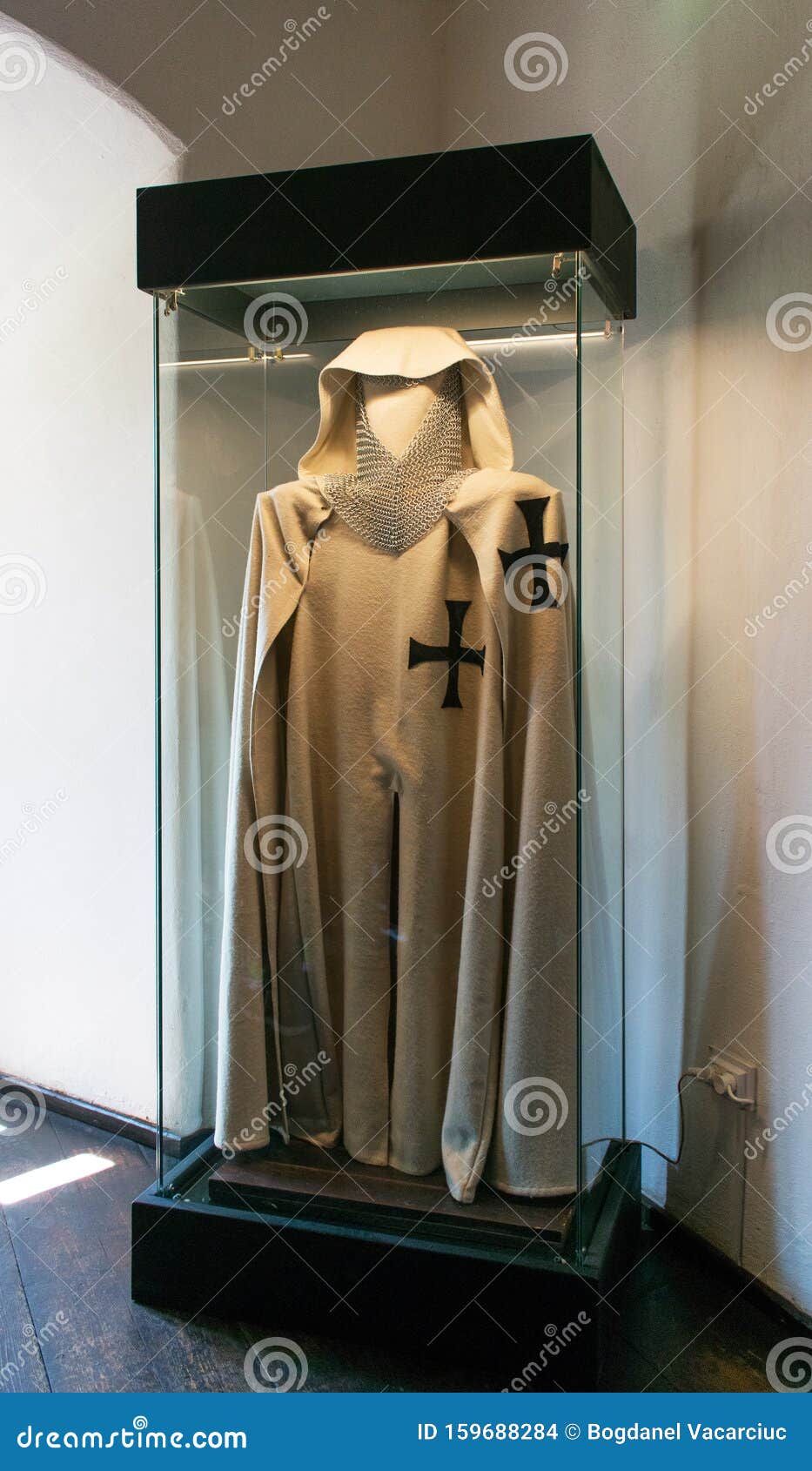 Medieval Royal Clothes. Location: Bran Castle or Dracula Castle ...
