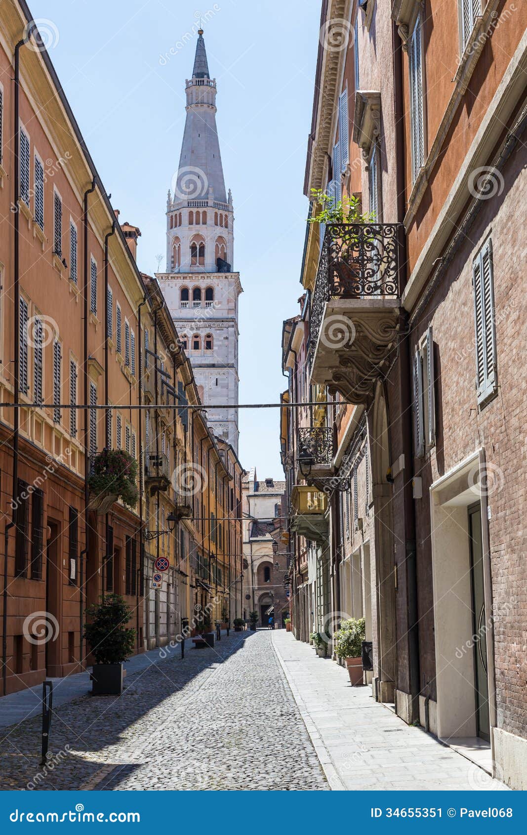 Medieval Street in Old Town of Modena, Italy Stock Image - Image of ...