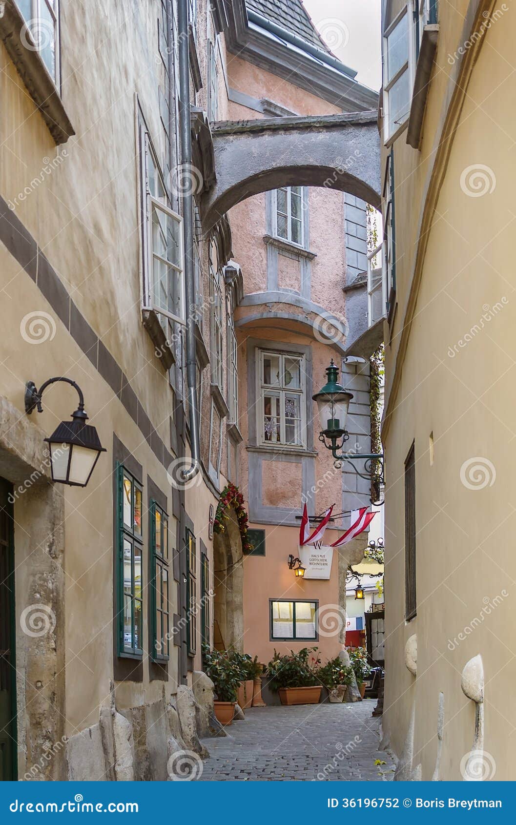 The Medieval Street in Vienna Editorial Photography - Image of austria ...