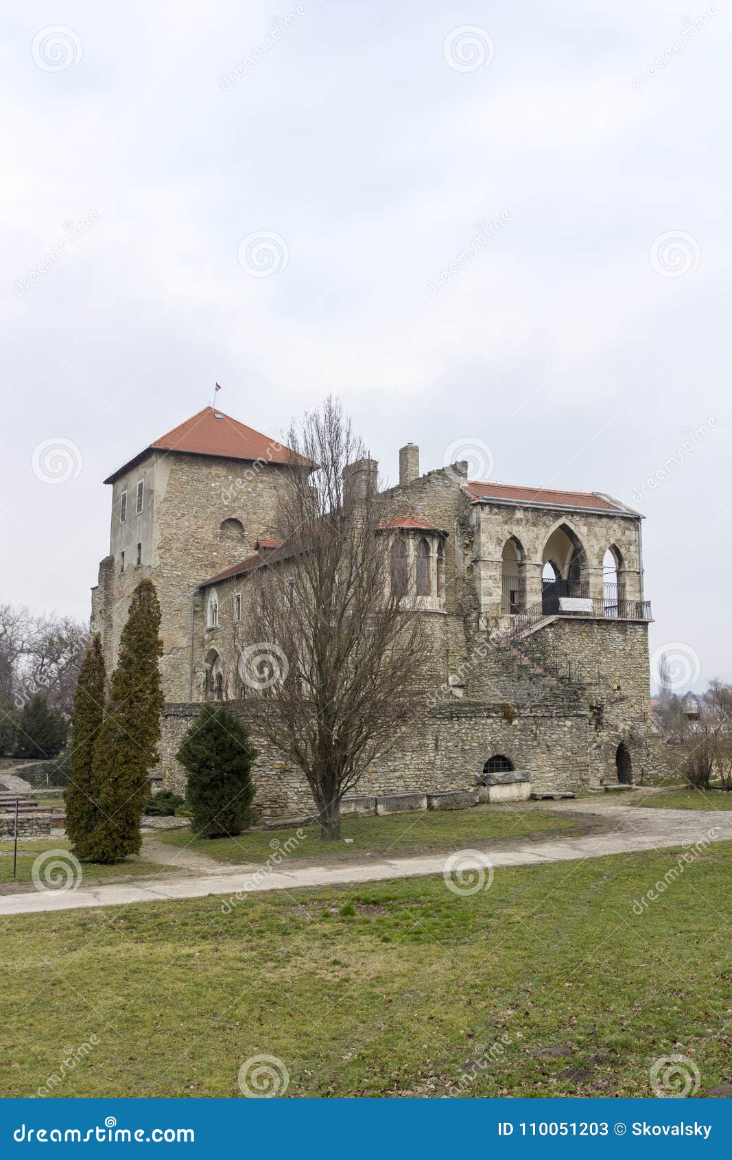 Tata Castle stock image. Image of lake, statue, historic - 110051203