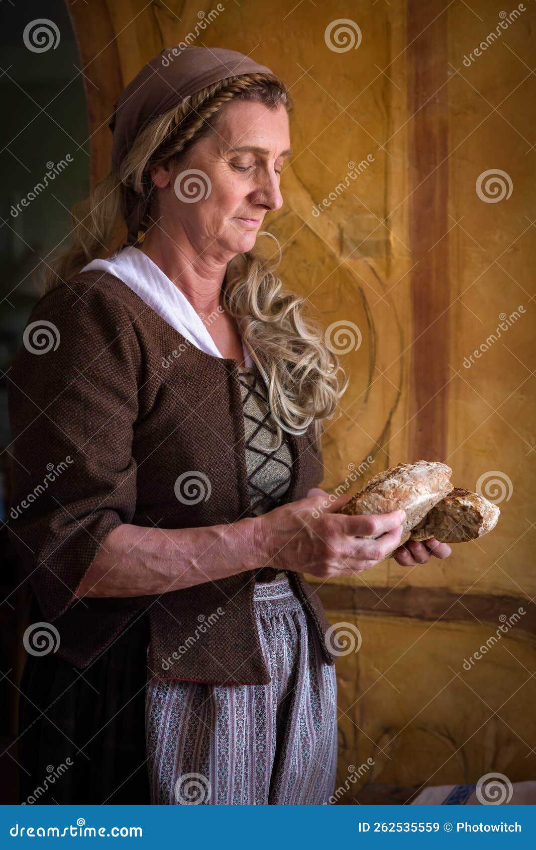 Medieval Woman Breaking Bread Stock Image - Image of dress, food: 262535559