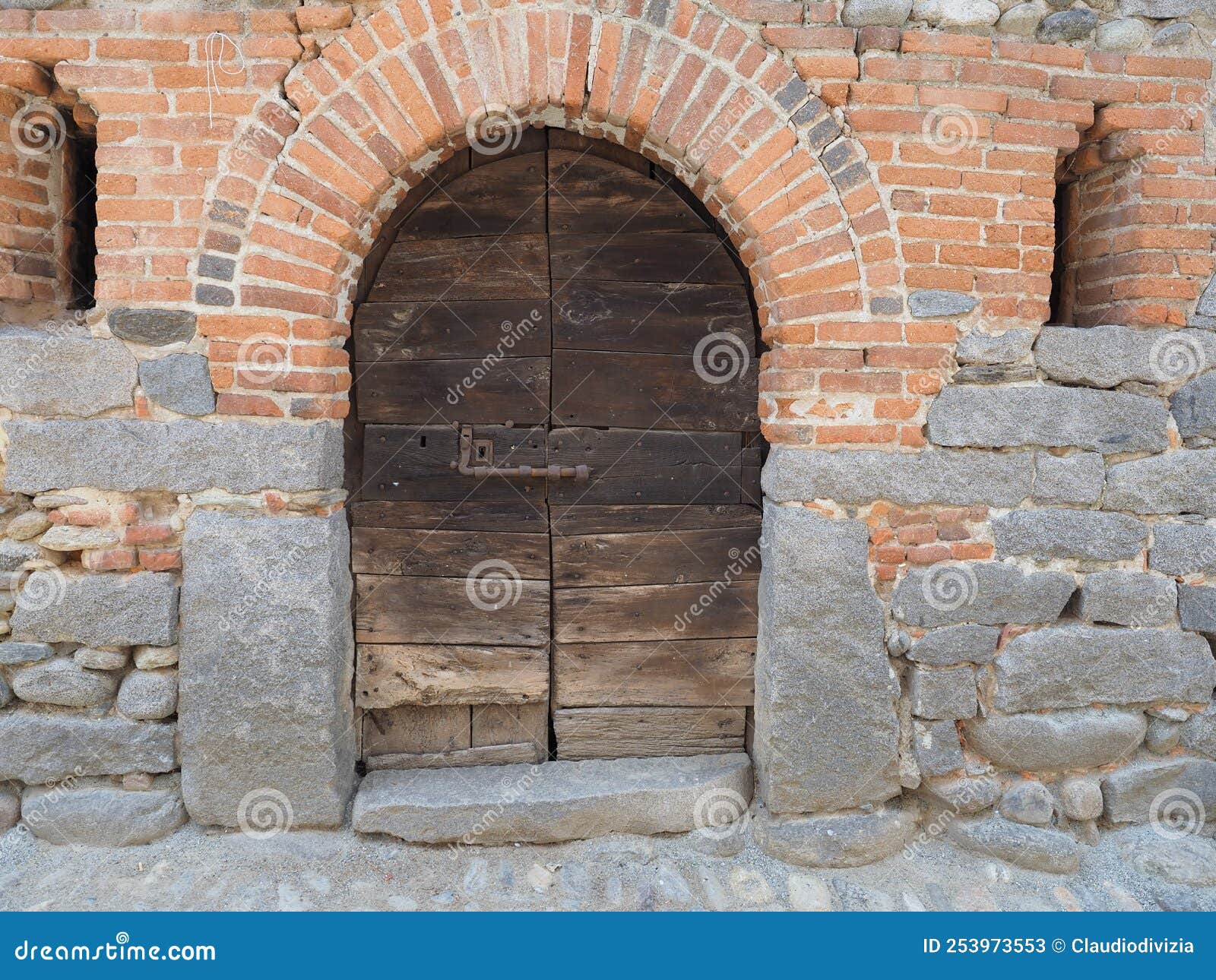 Medieval wooden gate stock image. Image of door, home - 253973553