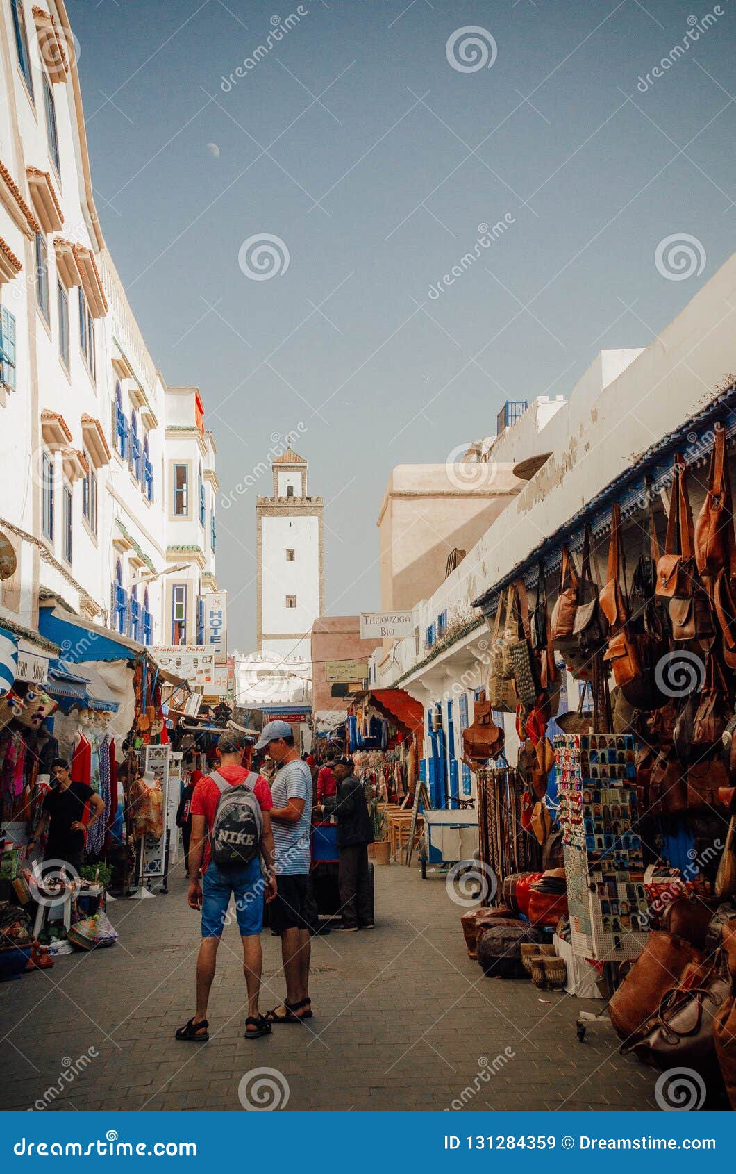 Medina & De Bazaar Van Essaouira, Marokko Redactionele Stock Afbeelding ...
