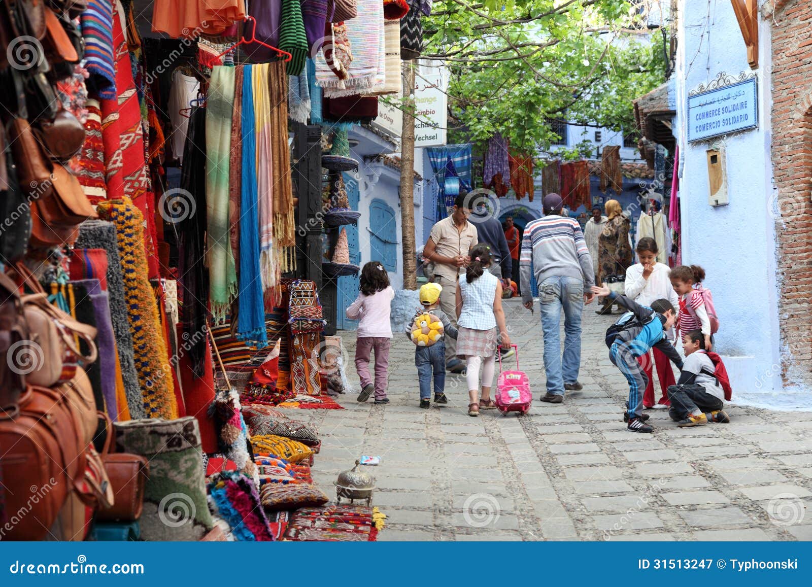 Medina De Chefchaouen, Marrocos Fotografia Editorial - Imagem de povos ...