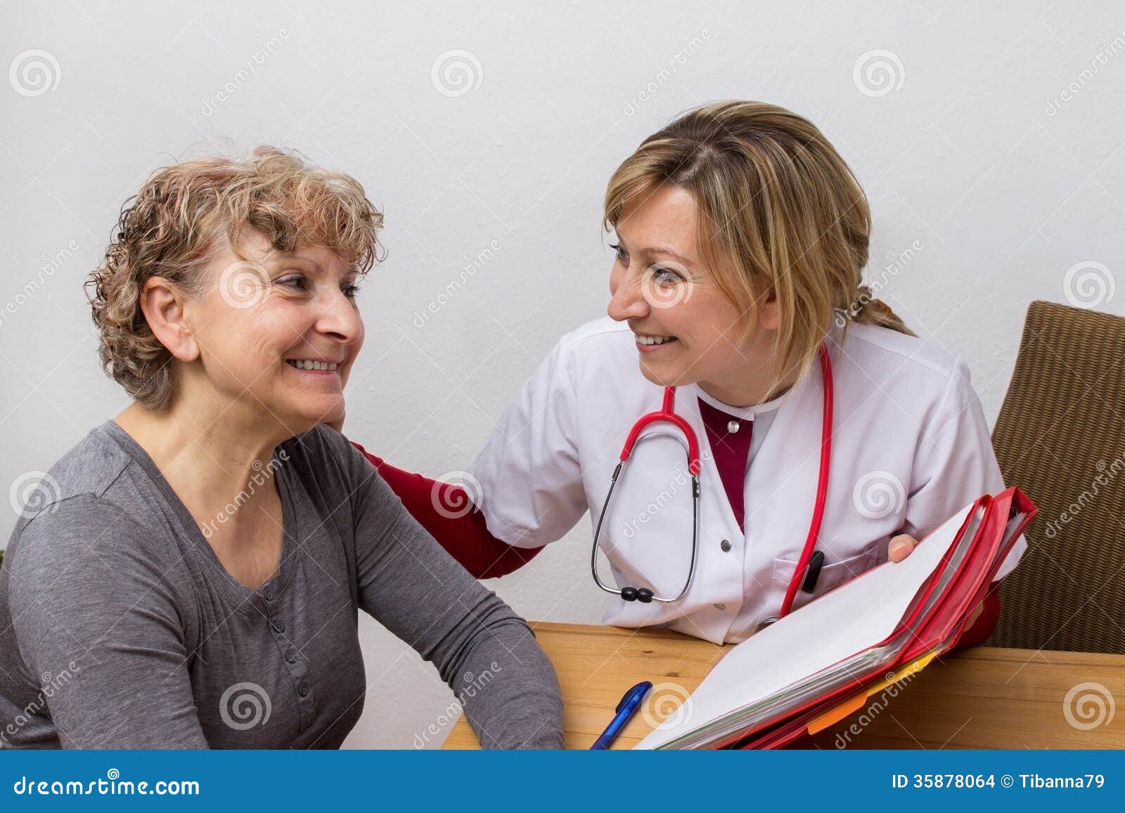 Medisch advies stock foto. Image of adviseer, huis, overleg - 35878064