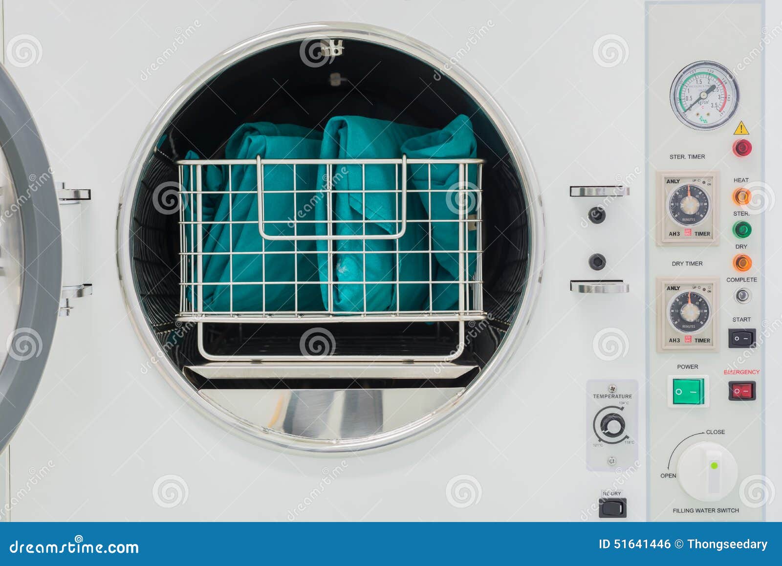 Medisch Hulpmiddel in Autoclaaf Stock Foto - Image of apparaten ...