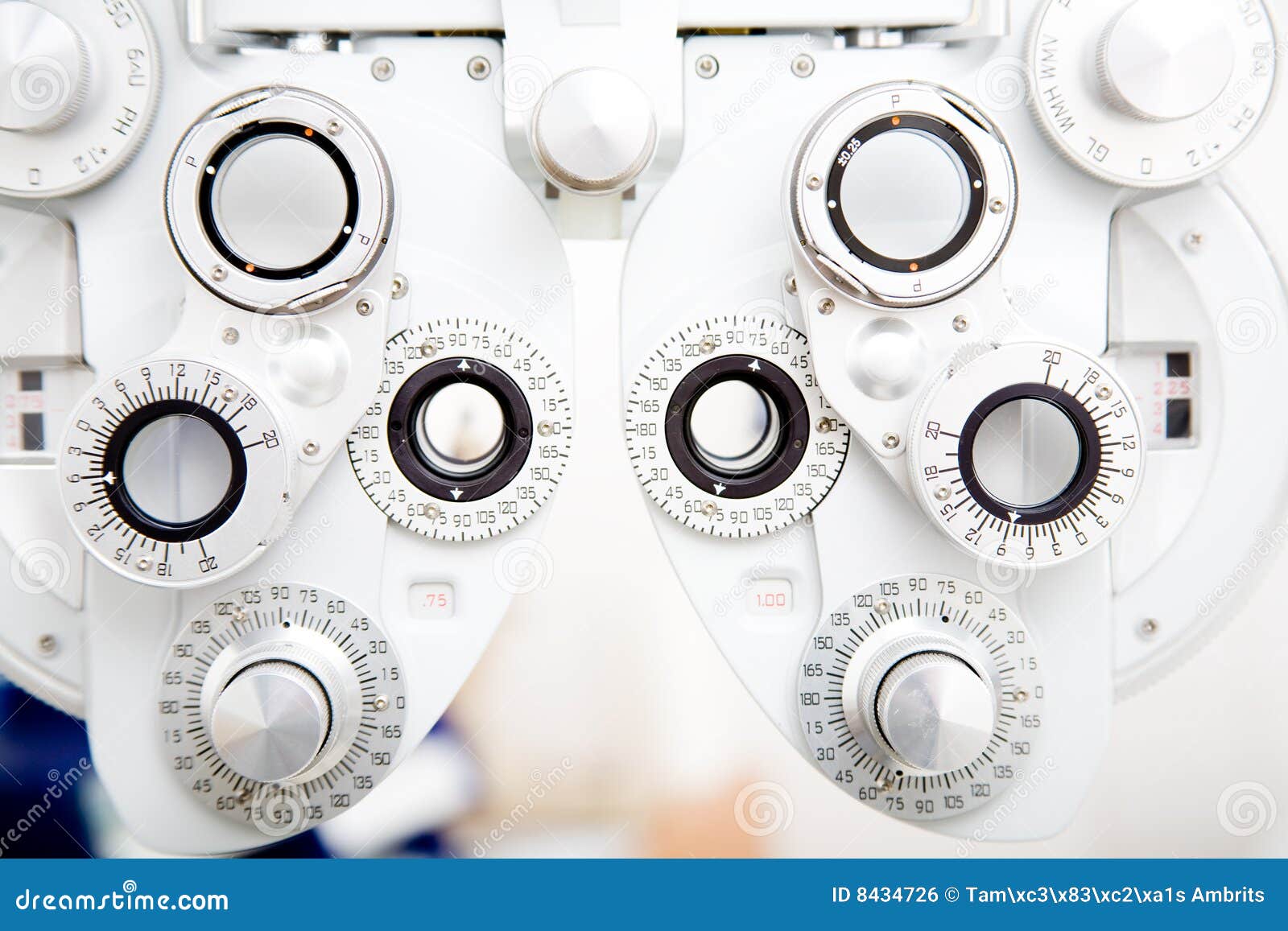 Medisch instrument stock foto. Image of controle, exploratie - 8434726