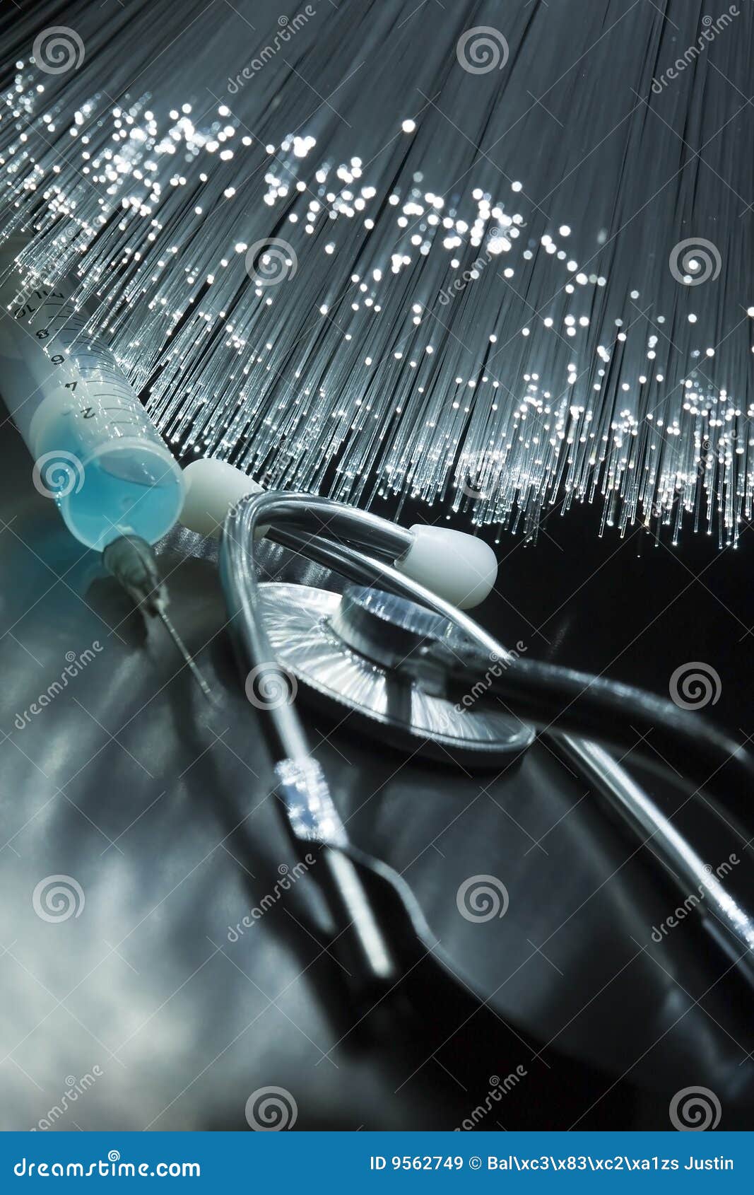 Medisch instrument stock afbeelding. Image of gezond, mededeling - 9562749