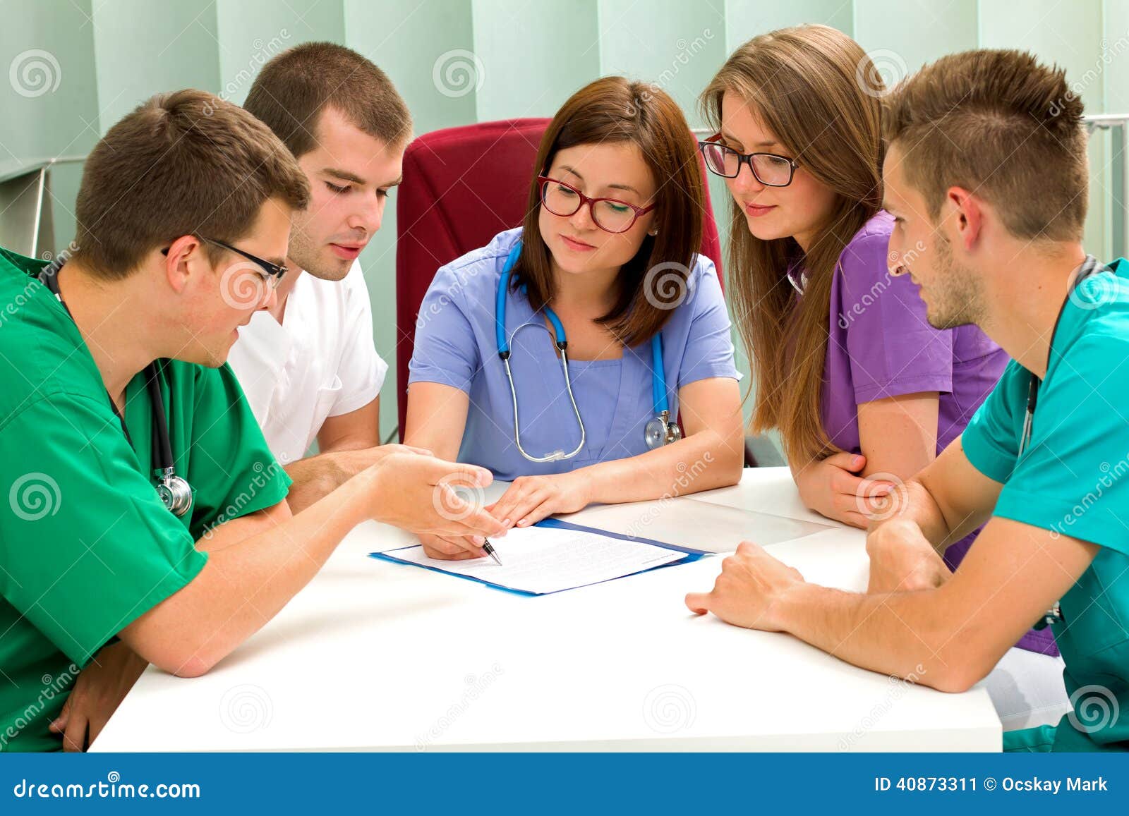 Medisch team stock afbeelding. Image of gezondheid, overeenkomst - 40873311