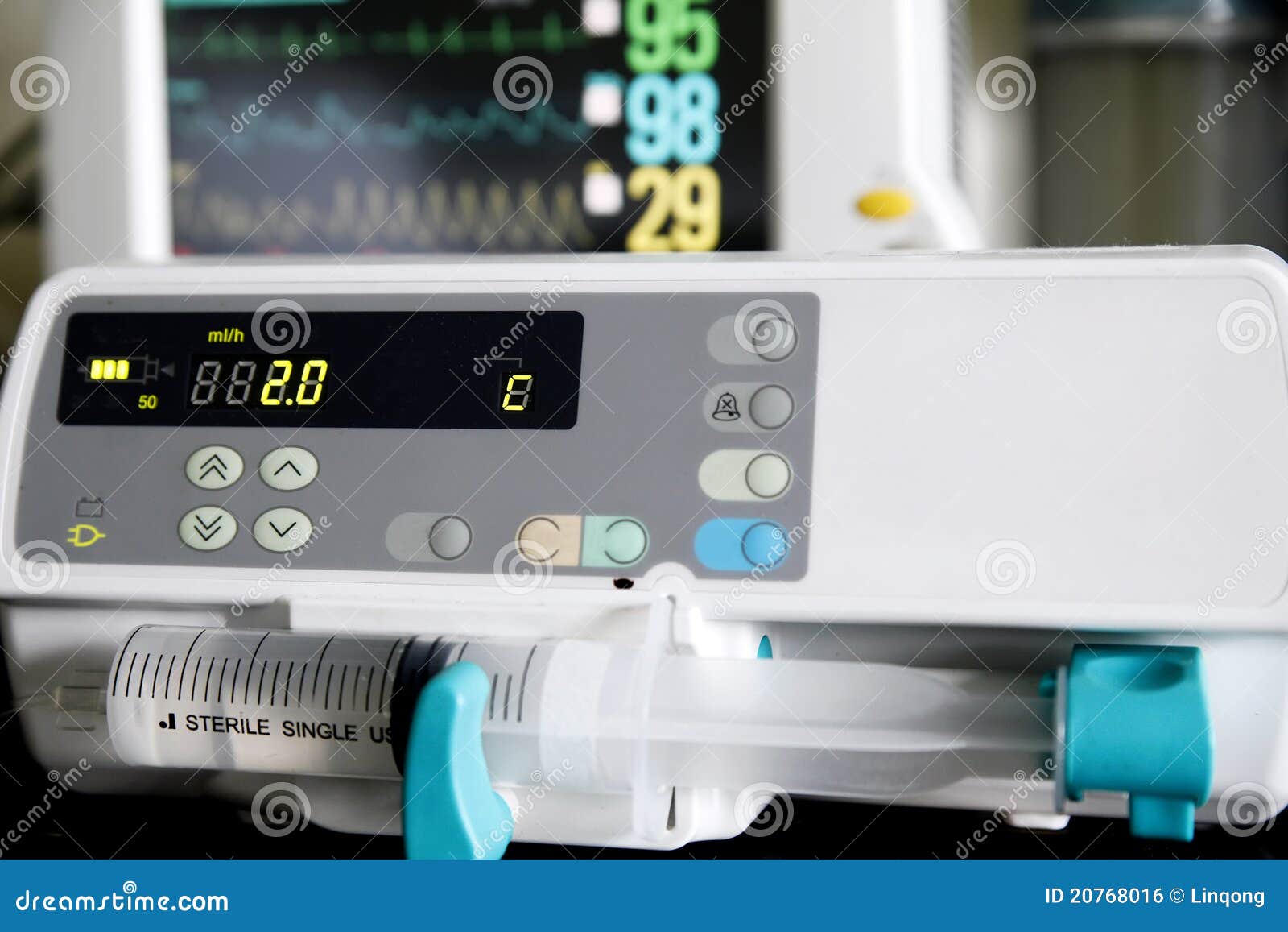 Medische spuitpomp stock foto. Image of kliniek, medisch - 20768016