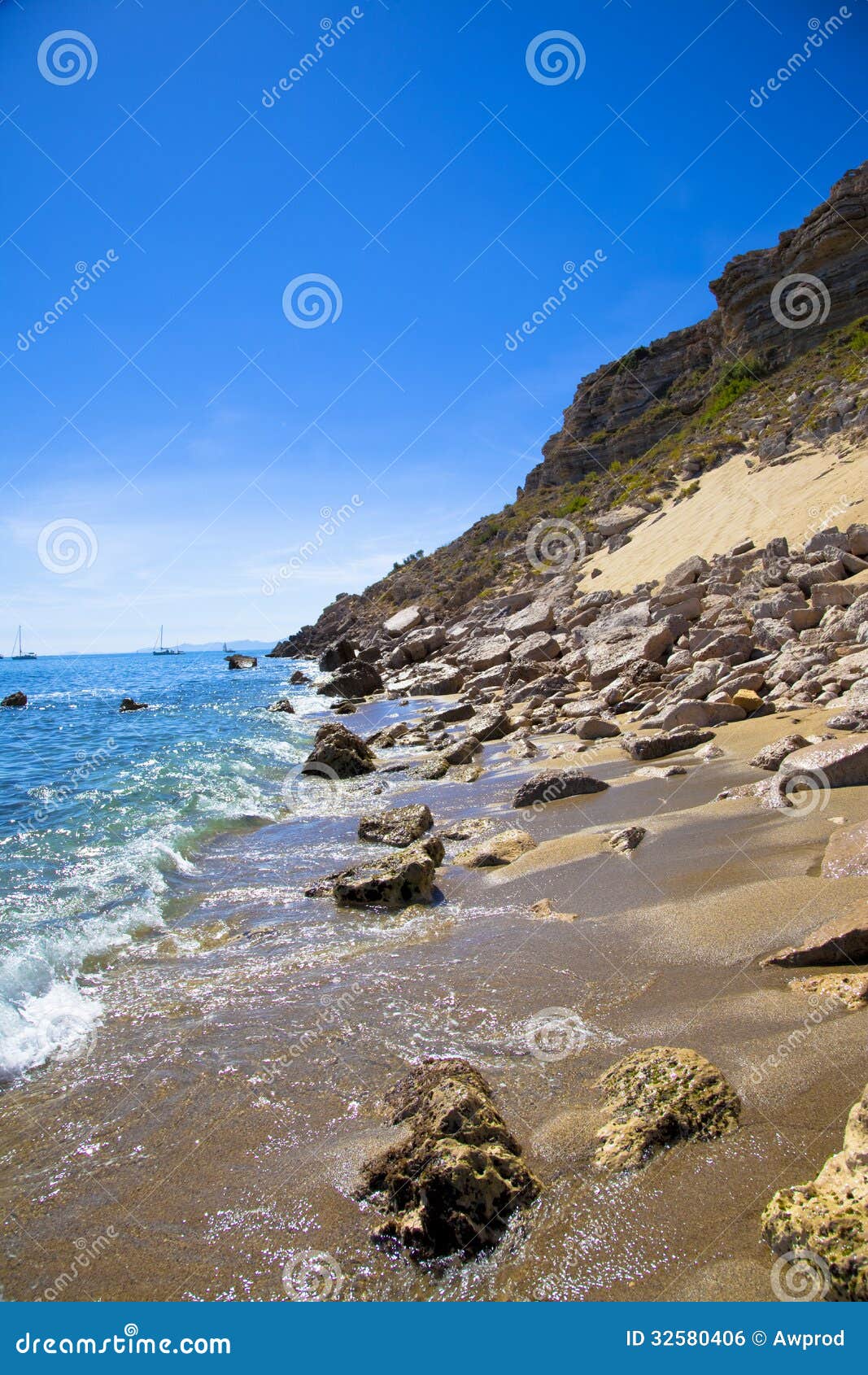 Mediterrane Inham stock foto. Image of ontruim, landschap - 32580406