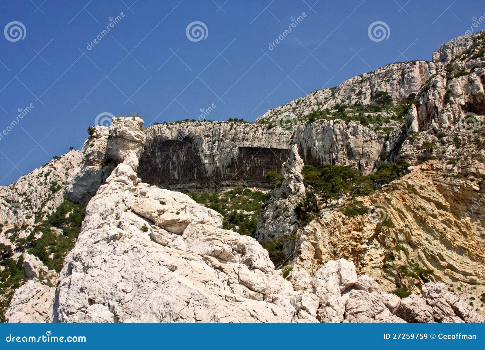 Mediterranean Cliffs stock image. Image of cassis, travel - 27259759