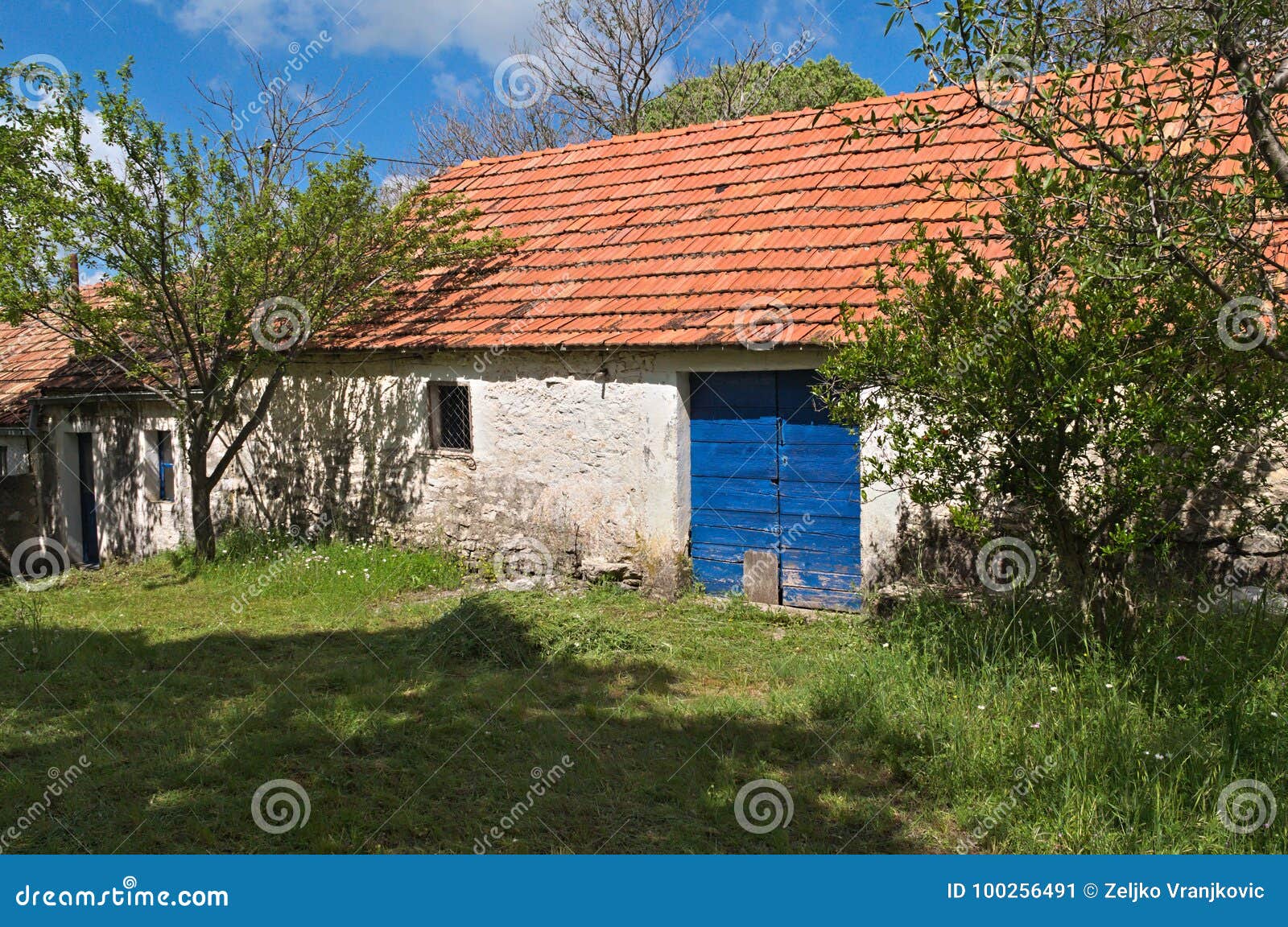 Mediterranean Style Small Barn Stock Image - Image of grass, barn ...