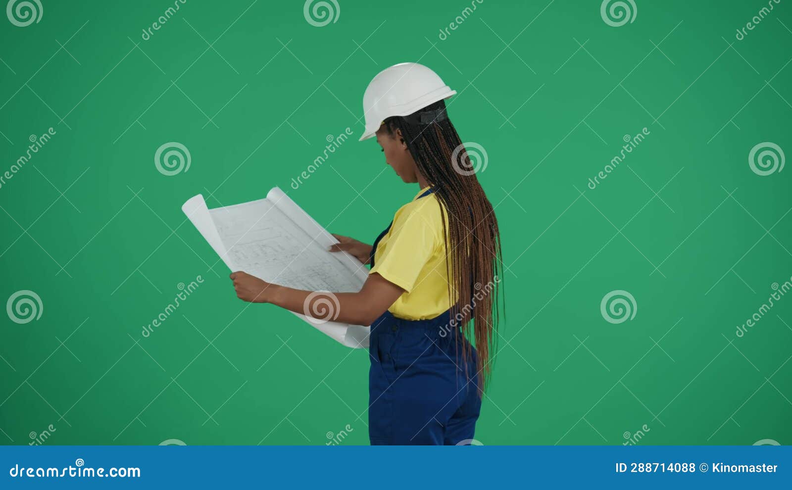 Medium Green Screen Isolated Chroma Key Video of a Dark-skinned Young ...