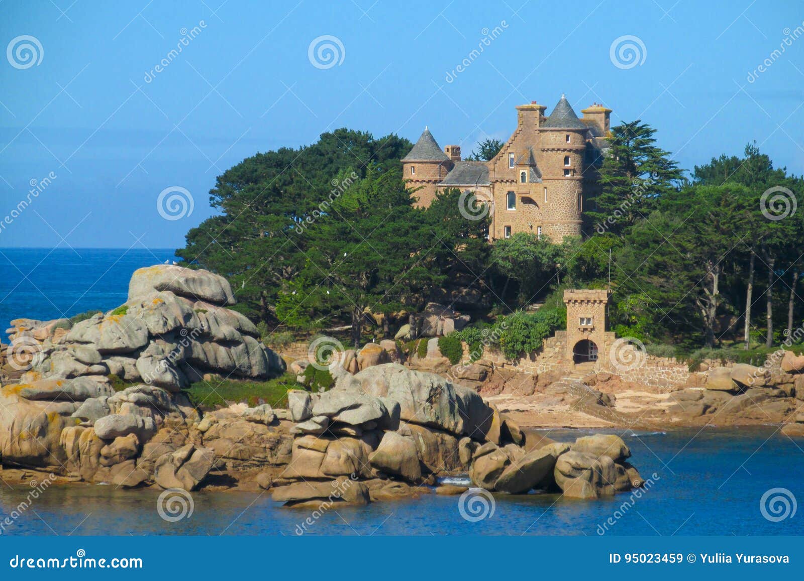 Medival castle on seaside stock image. Image of castles - 95023459