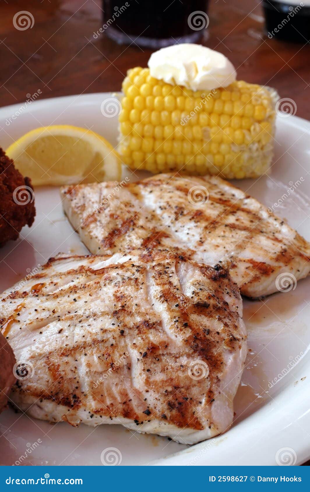 Medregal Asado a La Parilla Imagen de archivo - Imagen de grilled, cena ...