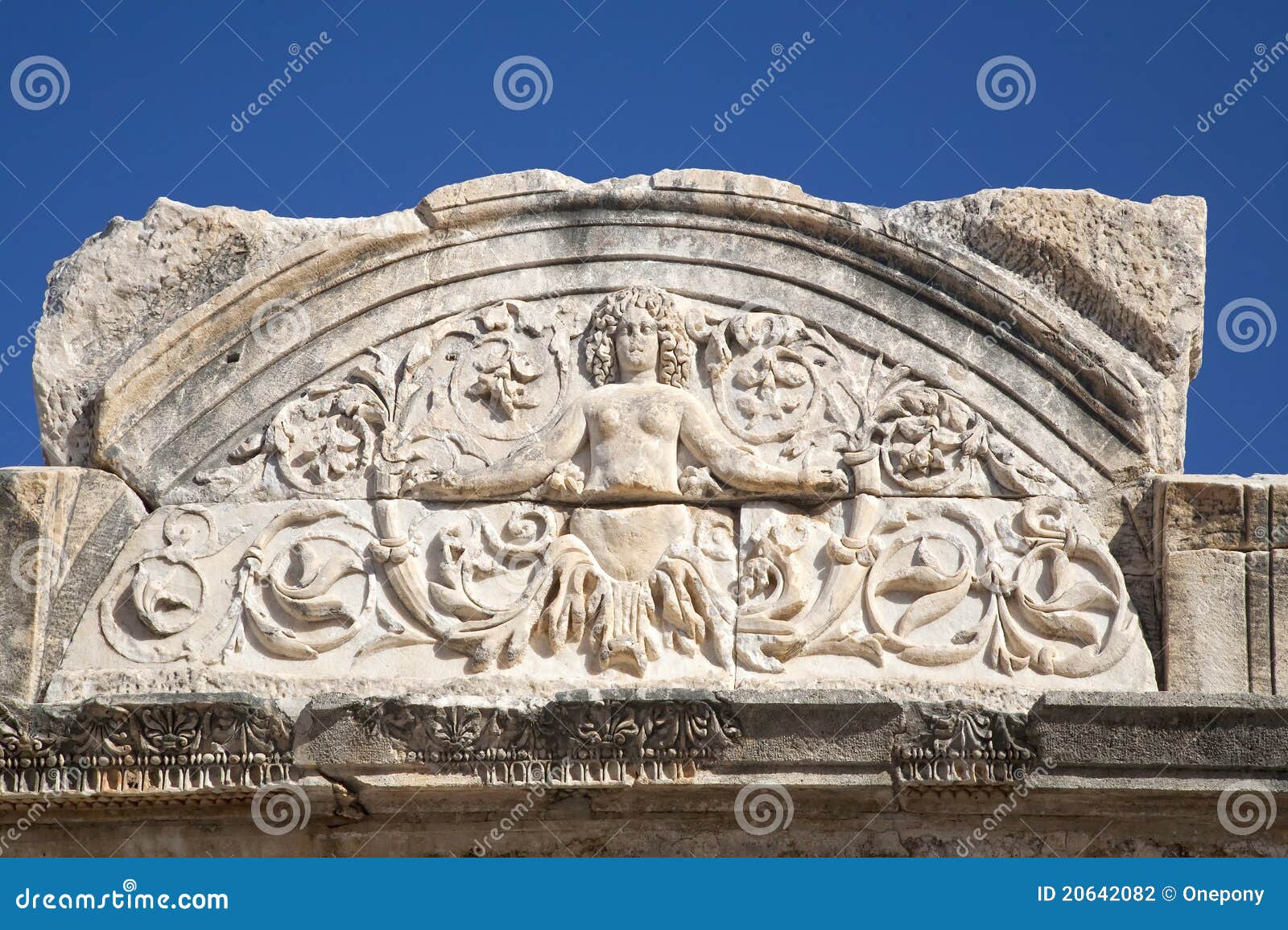 Medusa em Ephesus foto de stock. Imagem de gravado, monumento - 20642082