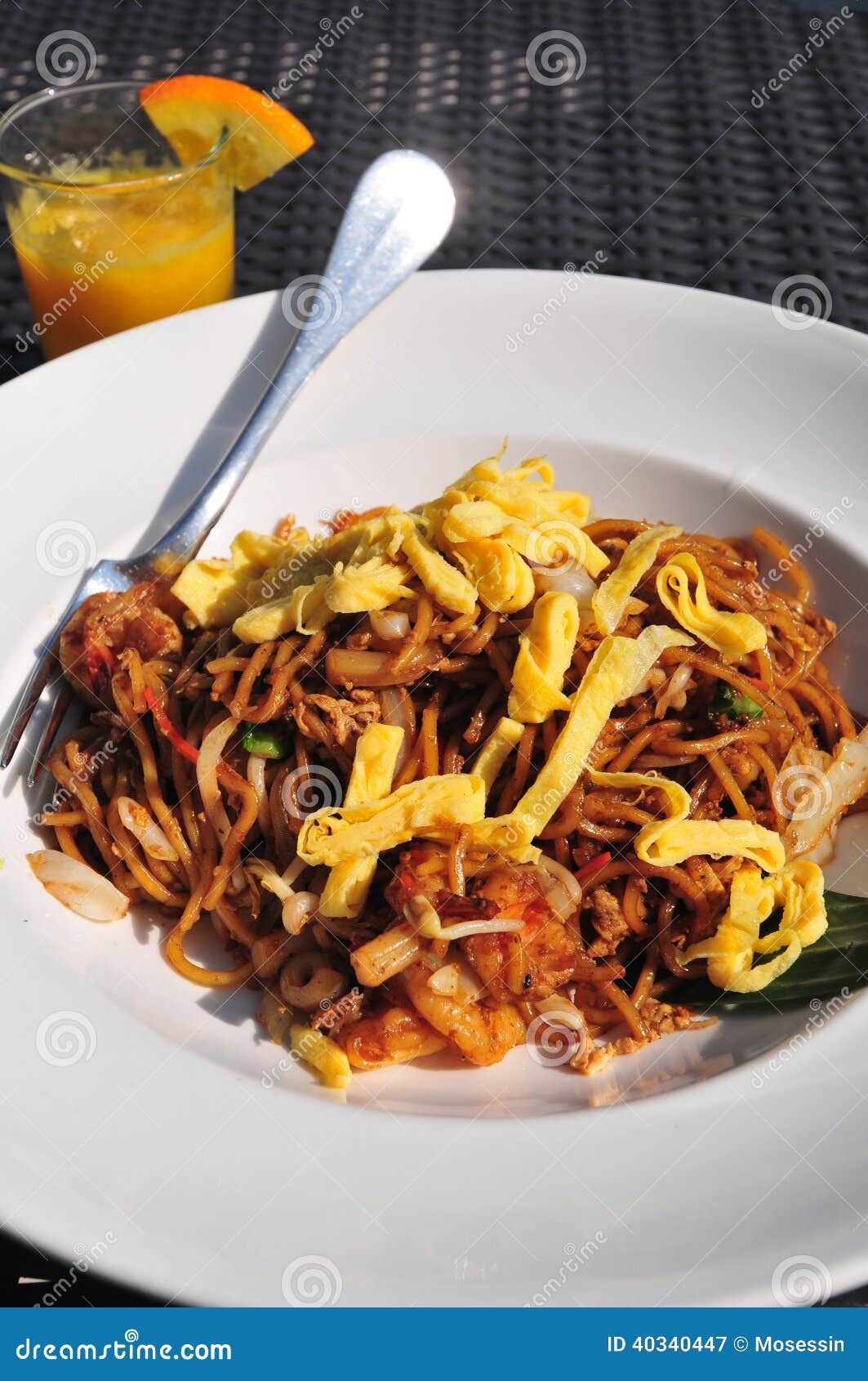 Mee Goreng stock image. Image of malaysia, noodle, omelette - 40340447