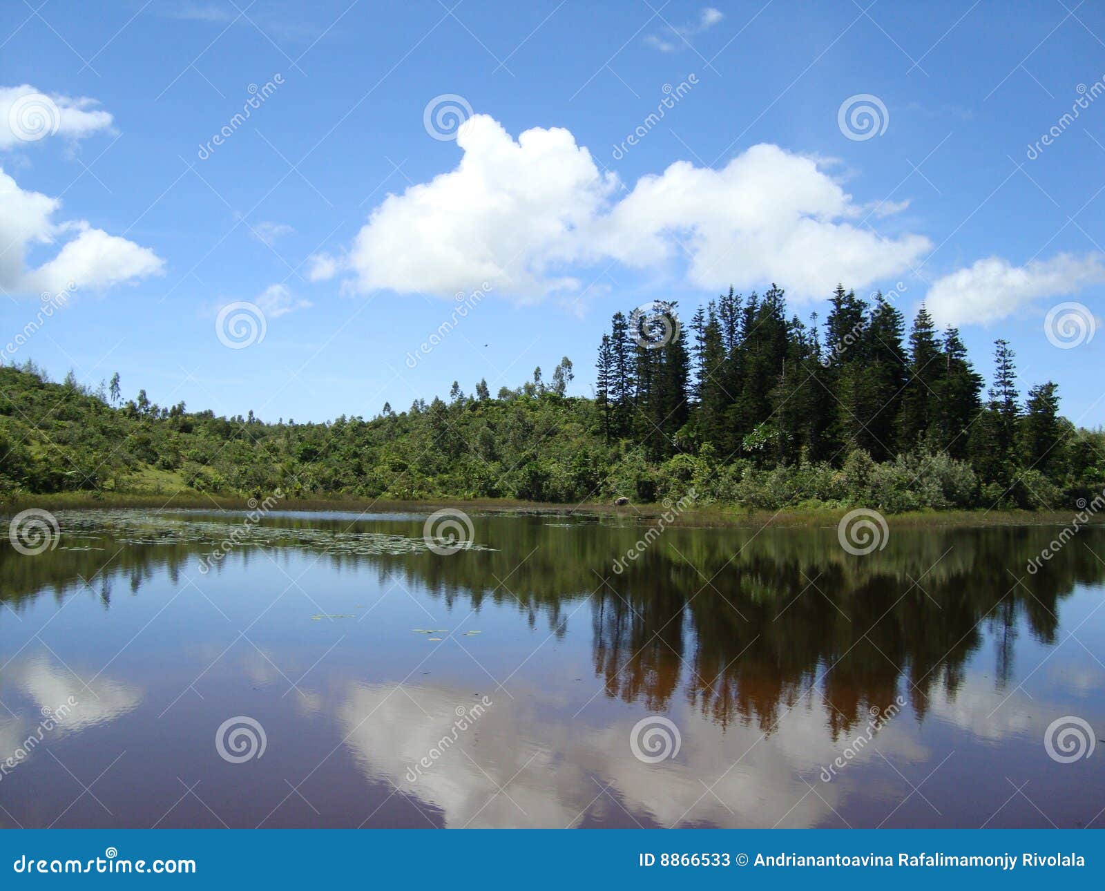 Meer Claude brickaville stock afbeelding. Image of meer - 8866533