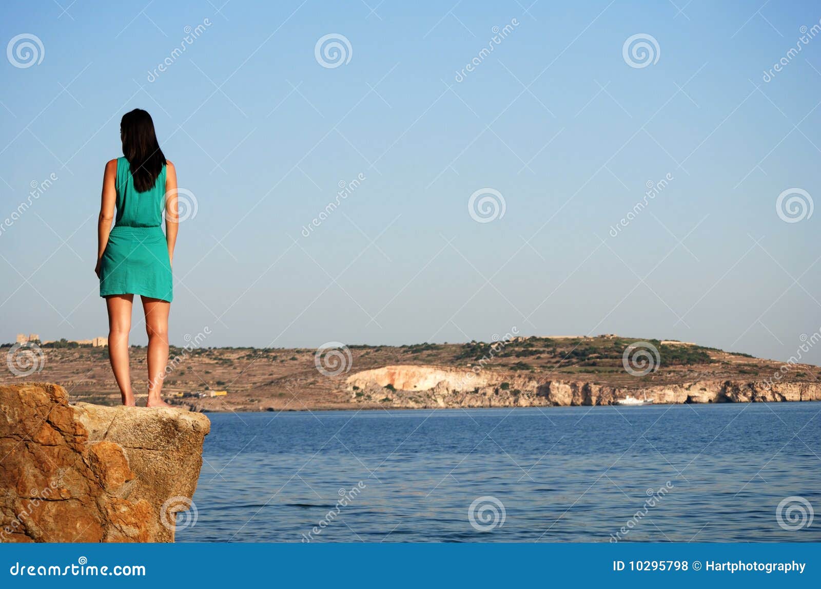 Meer heraus betrachten stockfoto. Bild von strand, leute - 10295798