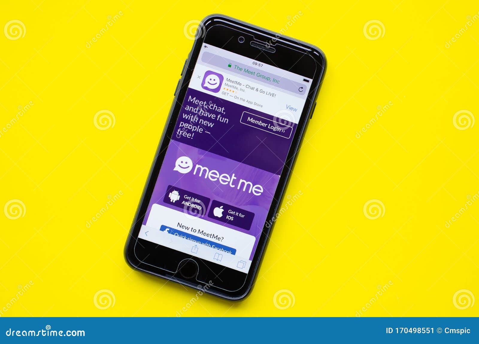 Meet Me App in the App Store Editorial Photo - Image of social ...