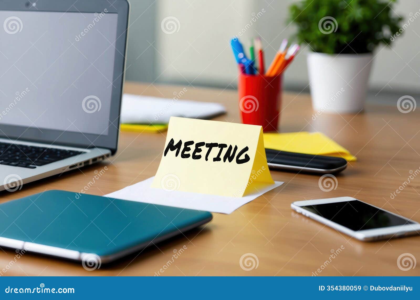 MEETING Text Words Phrase on a Sticker on the Office Desk Stock ...