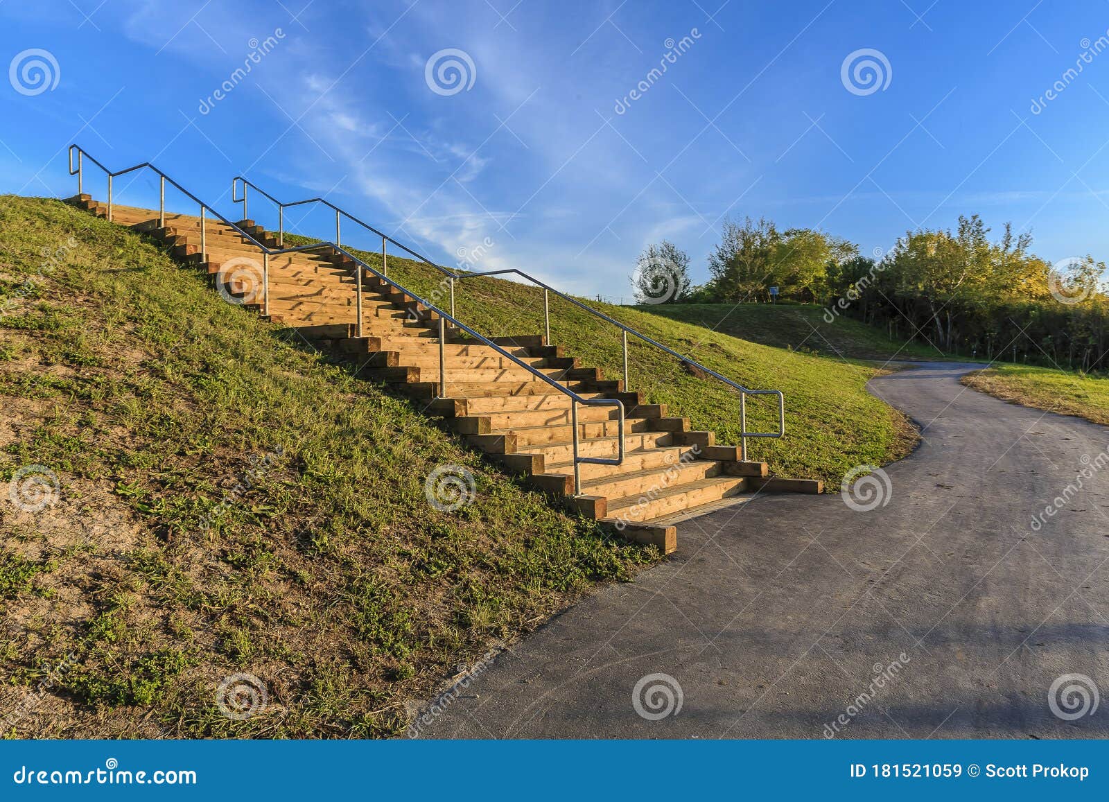 Meewasin Trail stock image. Image of outdoor, nature - 181521059